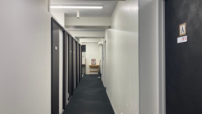 【オフィスC】JR奈良駅から徒歩4分の高速Wi-Fi・個別空調完備の4人まで着席できるオフィス空間です!の写真12