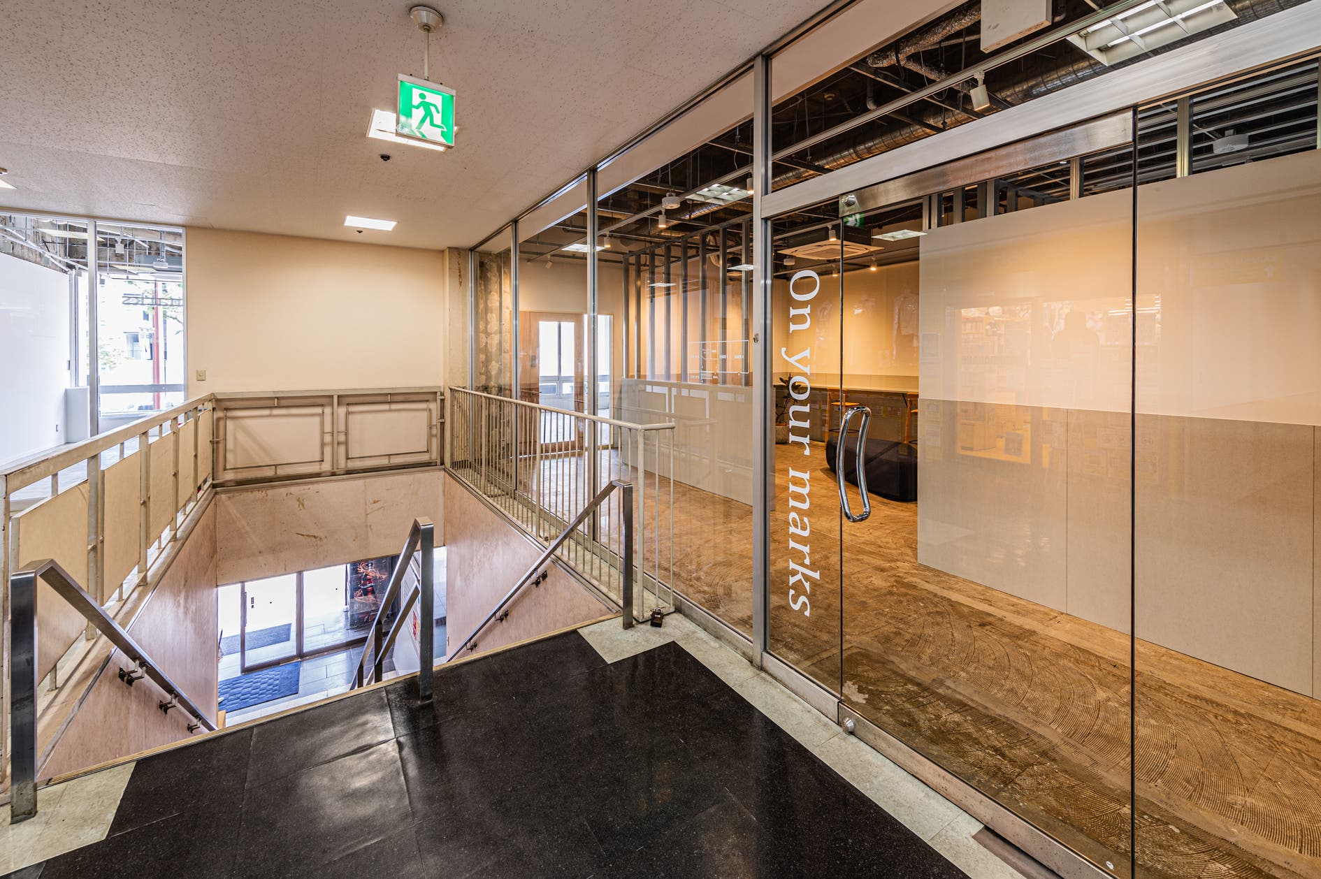 👔会議室🅱～24名着座可能。天神明治通り沿い、リッツカールトン福岡真向かいの会議室の写真9