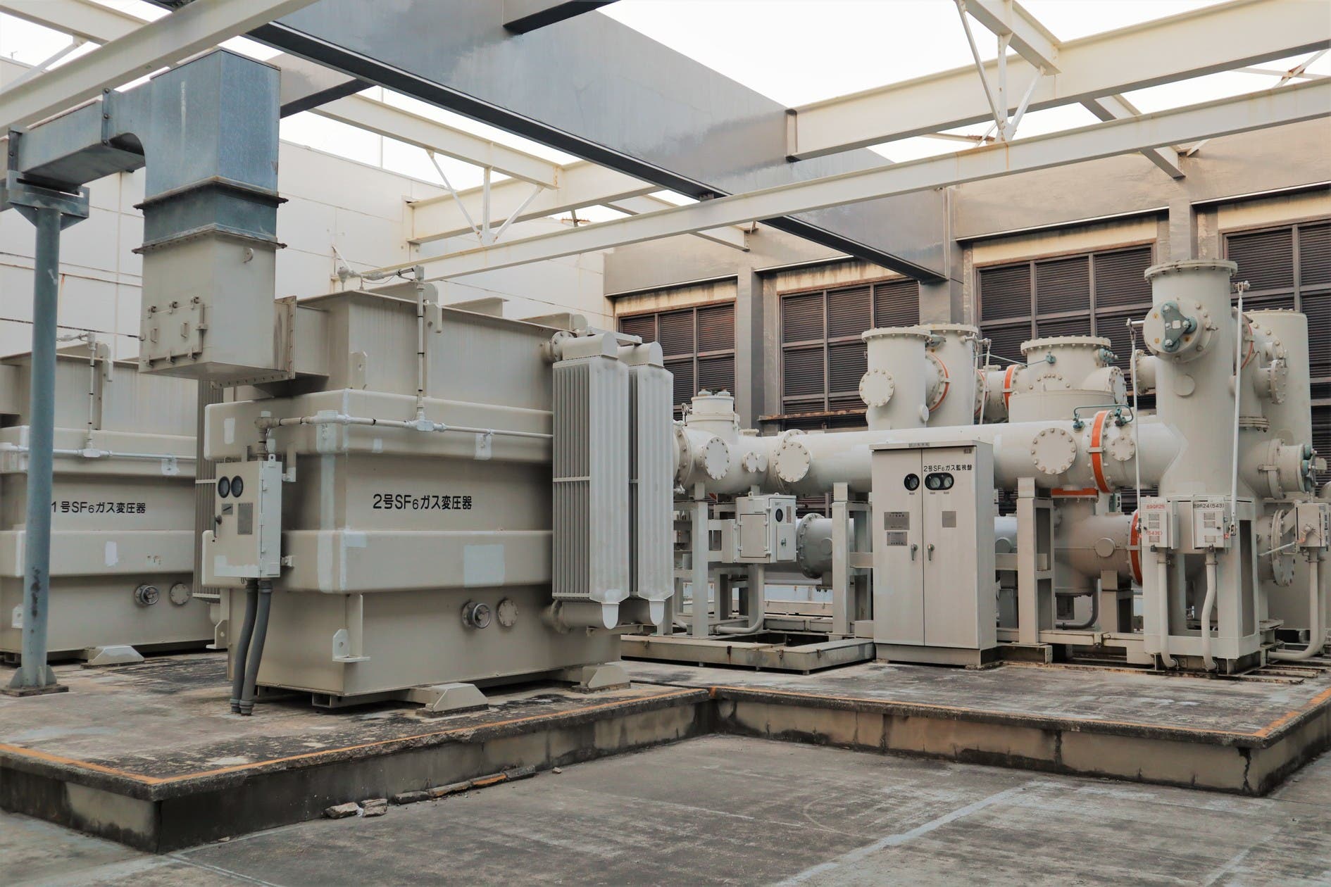 印刷工場ならではの独特のロケーション！映画、ドラマ、CM、MVなど様々な映像制作に！開放感のある屋上がおすすめ！の写真16