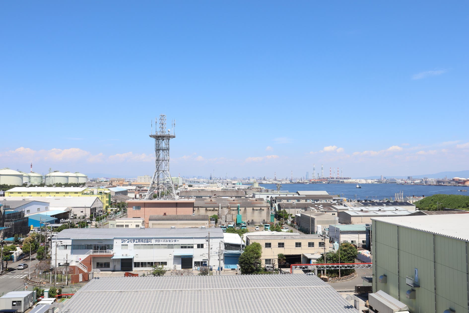 印刷工場ならではの独特のロケーション！映画、ドラマ、CM、MVなど様々な映像制作に！開放感のある屋上がおすすめ！の写真28