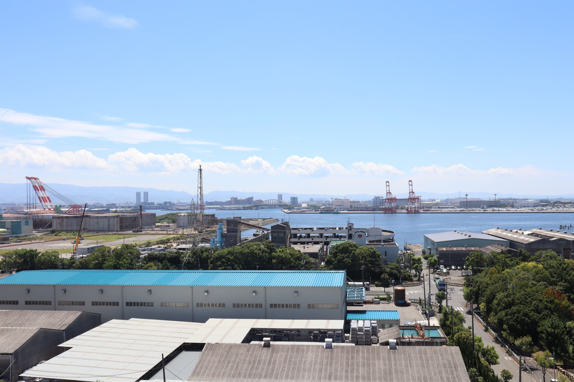 印刷工場ならではの独特のロケーション！映画、ドラマ、CM、MVなど様々な映像制作に！開放感のある屋上がおすすめ！の写真30