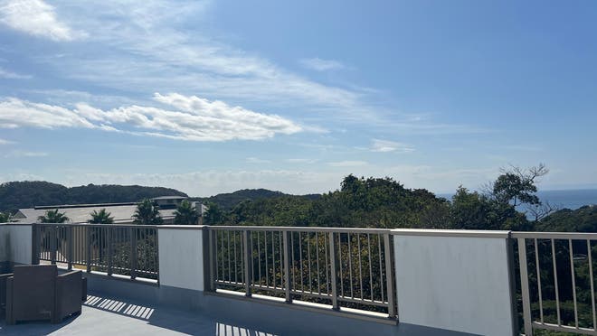 葉山の丘┃ヨガや撮影に┃海が見えるレストランの屋上の写真3