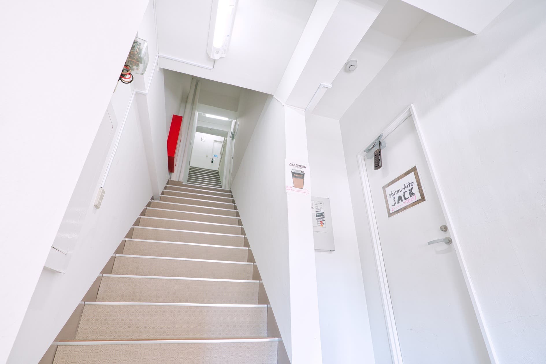 秋葉原駅・馬喰町駅等から徒歩数分！｜ワイド８．１ｍ大型ミラー！３９㎡フルリフォームスタジオ｜清潔感あるフローリング！の写真23