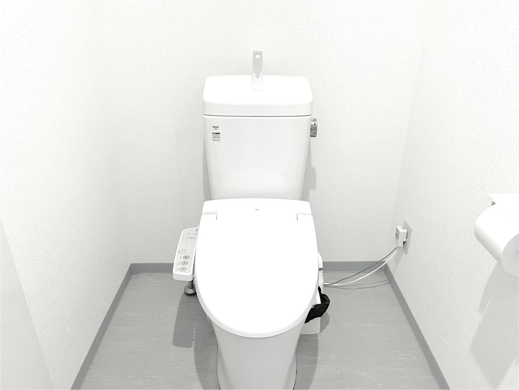 秋葉原駅・馬喰町駅等から徒歩数分！｜ワイド８．１ｍ大型ミラー！３９㎡フルリフォームスタジオ｜清潔感あるフローリング！の写真17