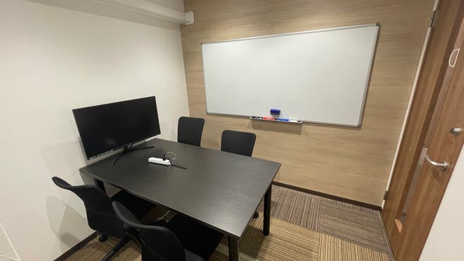 【1名利用専用】【高田馬場駅徒歩1分】4名会議室(RoomD)の写真3