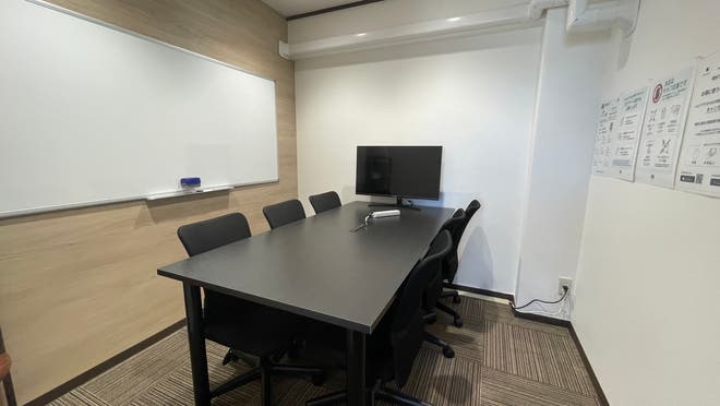 【1名利用専用】【高田馬場駅徒歩1分】6名会議室(RoomE)の写真2