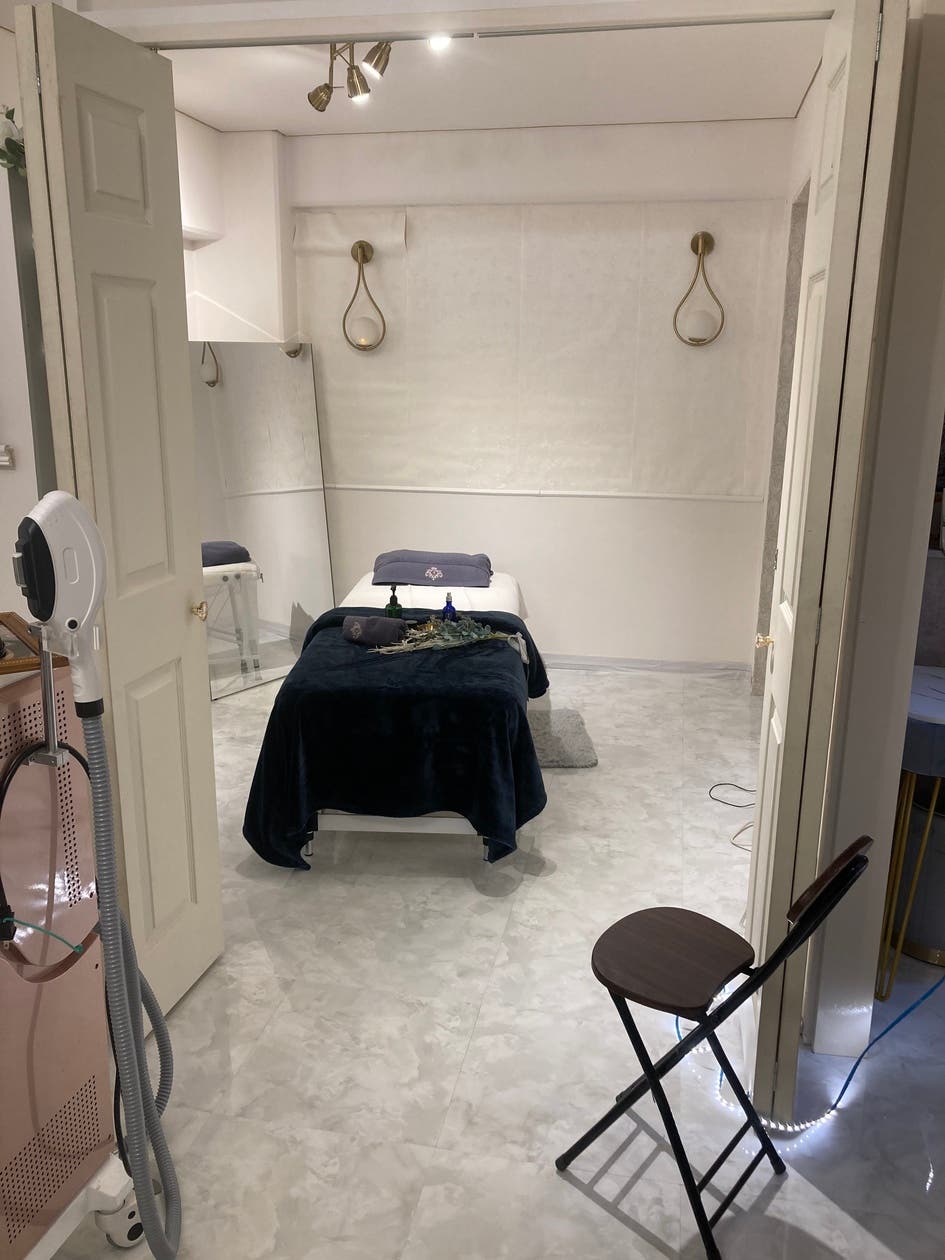 恵比寿プライベートサロン🧖🏻‍♀️清潔感あふれる高級個室の施術スペース✨【恵比寿駅　西口徒歩2分】の写真7