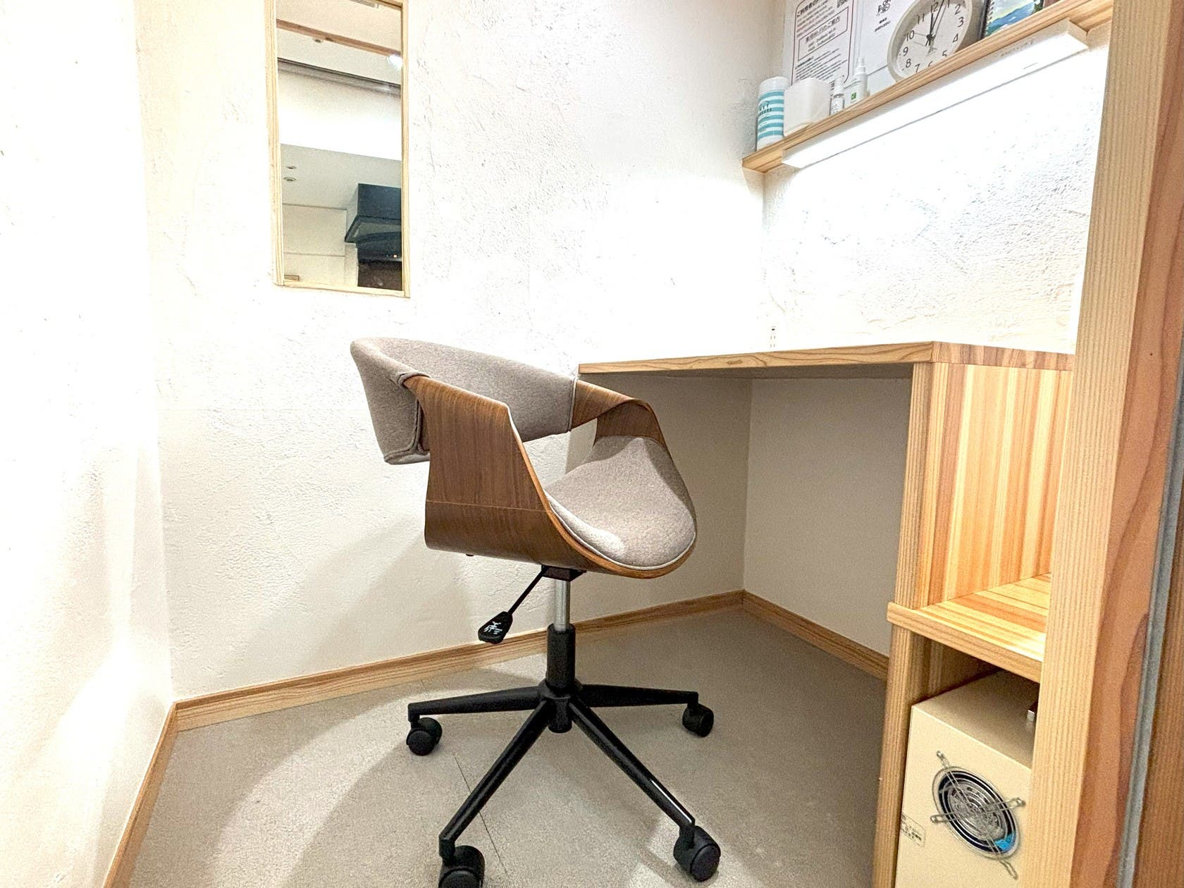 【パセーラ2F_基町クレドSYNC HUB内 No.1】完全個室ブース（定員1名）の写真6