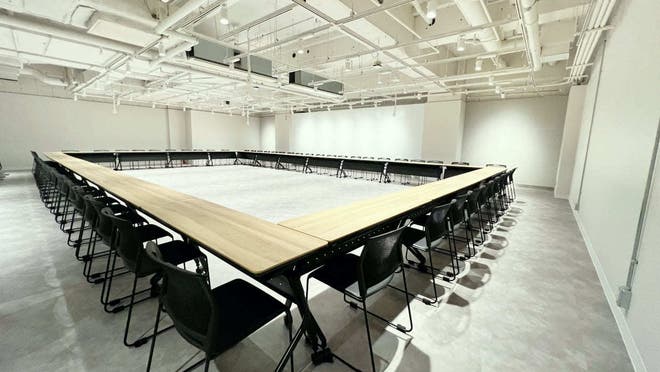 名古屋会議室 広⼩路本町 HALL(B1階)【栄駅徒歩4分!最大102名!セミナー・講演会におすすめ】の写真9