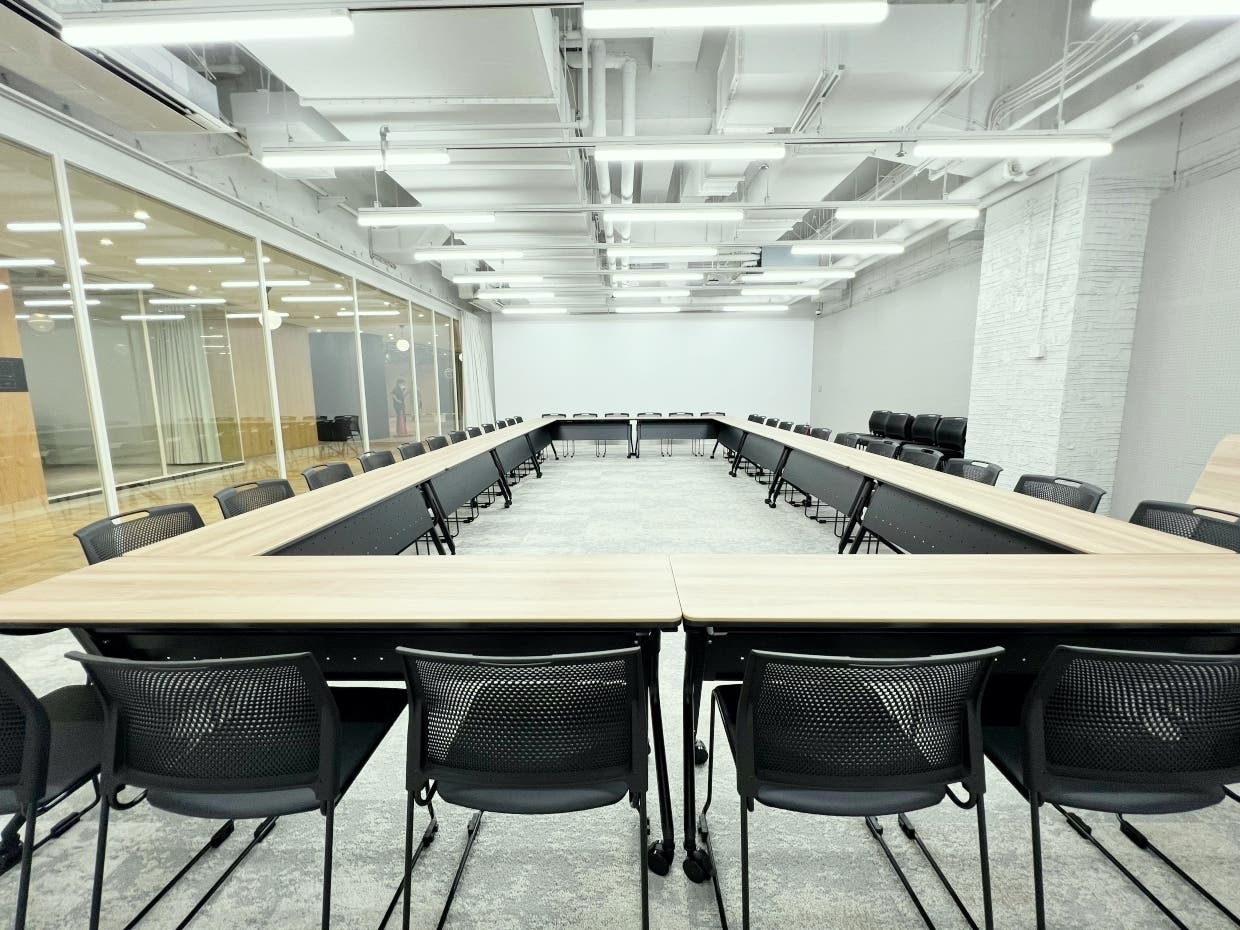 名古屋会議室 広⼩路本町 ROOM A（B1階）【栄駅徒歩4分！最大53名！会議やセミナーにおすすめ】の写真8