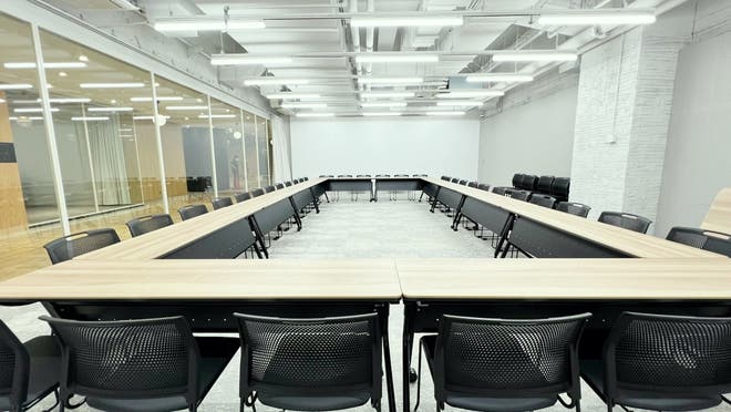 名古屋会議室 広⼩路本町 ROOM A(B1階)【栄駅徒歩4分!最大53名!会議やセミナーにおすすめ】の写真8