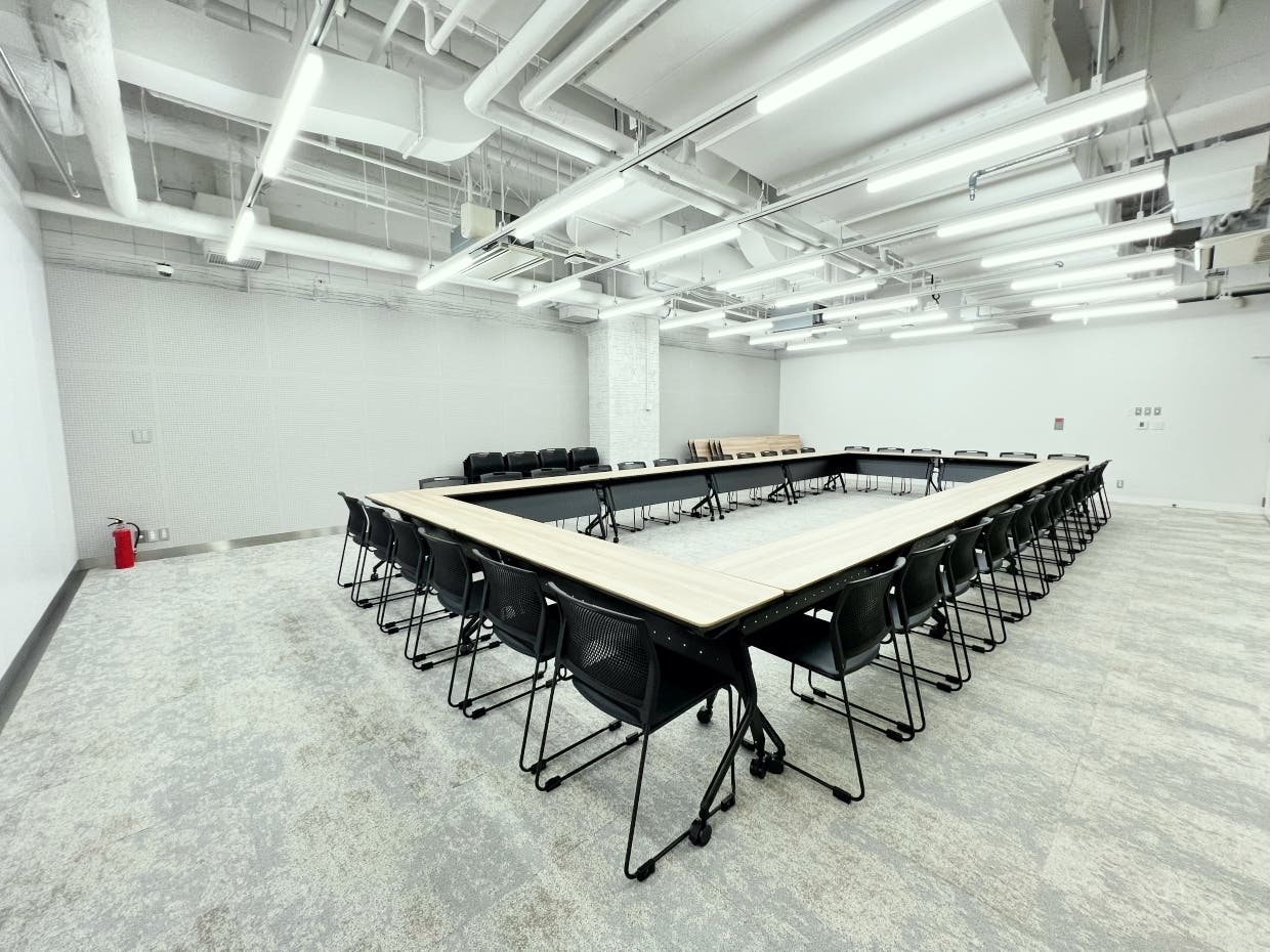 名古屋会議室 広⼩路本町 ROOM A（B1階）【栄駅徒歩4分！最大53名！会議やセミナーにおすすめ】の写真6