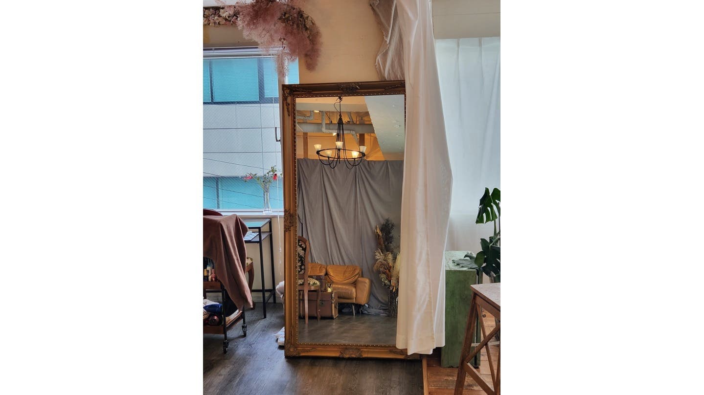 ＜阿部写真館＞フォトウェディングスタジオ貸切💐ペットOK🐶アンティーク/白ホリ/自然光✨ポートレート/コスプレ/動画撮影の写真11