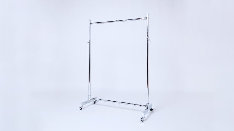 【渋谷駅5分】白壁×フローリングで撮影や展示会に最適なレンタルスタジオの写真12