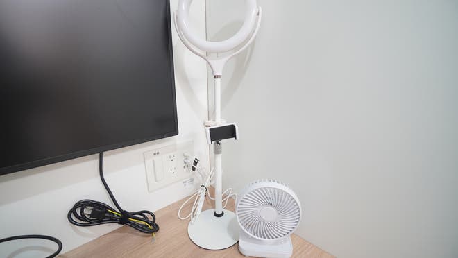 <ワークブース宝町No.4>駅近人気エリア🚃完全個室💼Wi-Fi📶電源🔌テレワーク/ZOOM/自習/作業場所の写真5