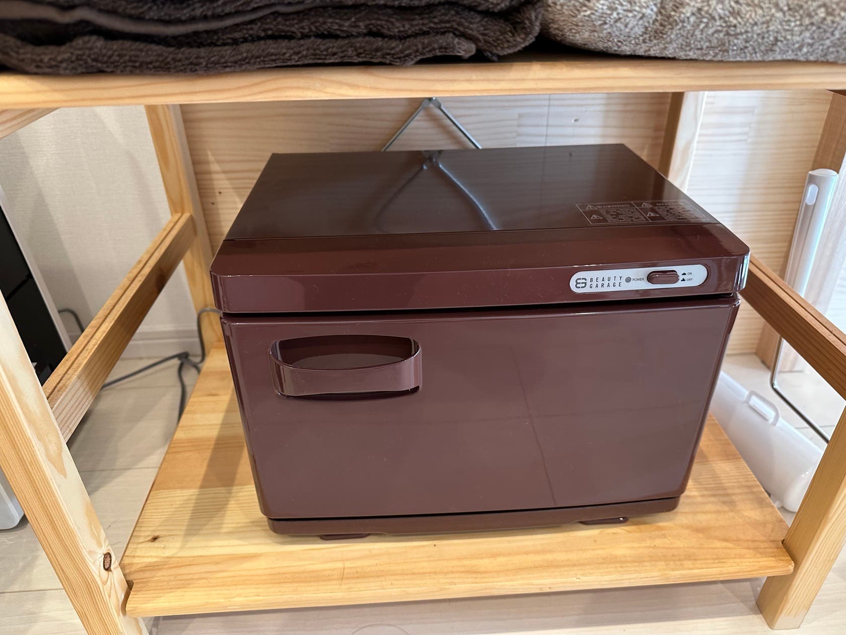 ワンルーム型レンタルサロン✨整体、エステ、ネイル等に✨１時間～使用可能✨自動昇降式ベッド完備✨【さいたま新都心駅徒歩10分】の写真3