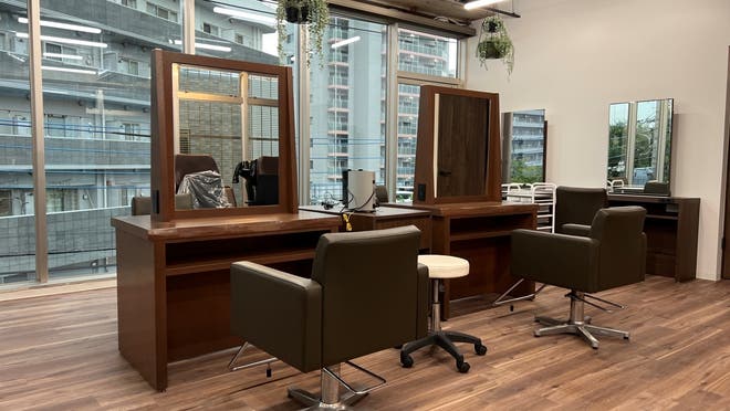 川口駅から徒歩5分!【セット面6面】レンタル美容室スペース/美容室 兼 撮影スタジオ 等に✨の写真3