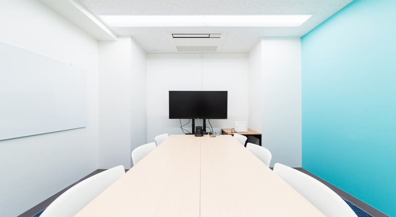 【名古屋の伏見駅徒歩1分】定員6名-モニター含む備品・高速Wi-Fi無料！701会議室