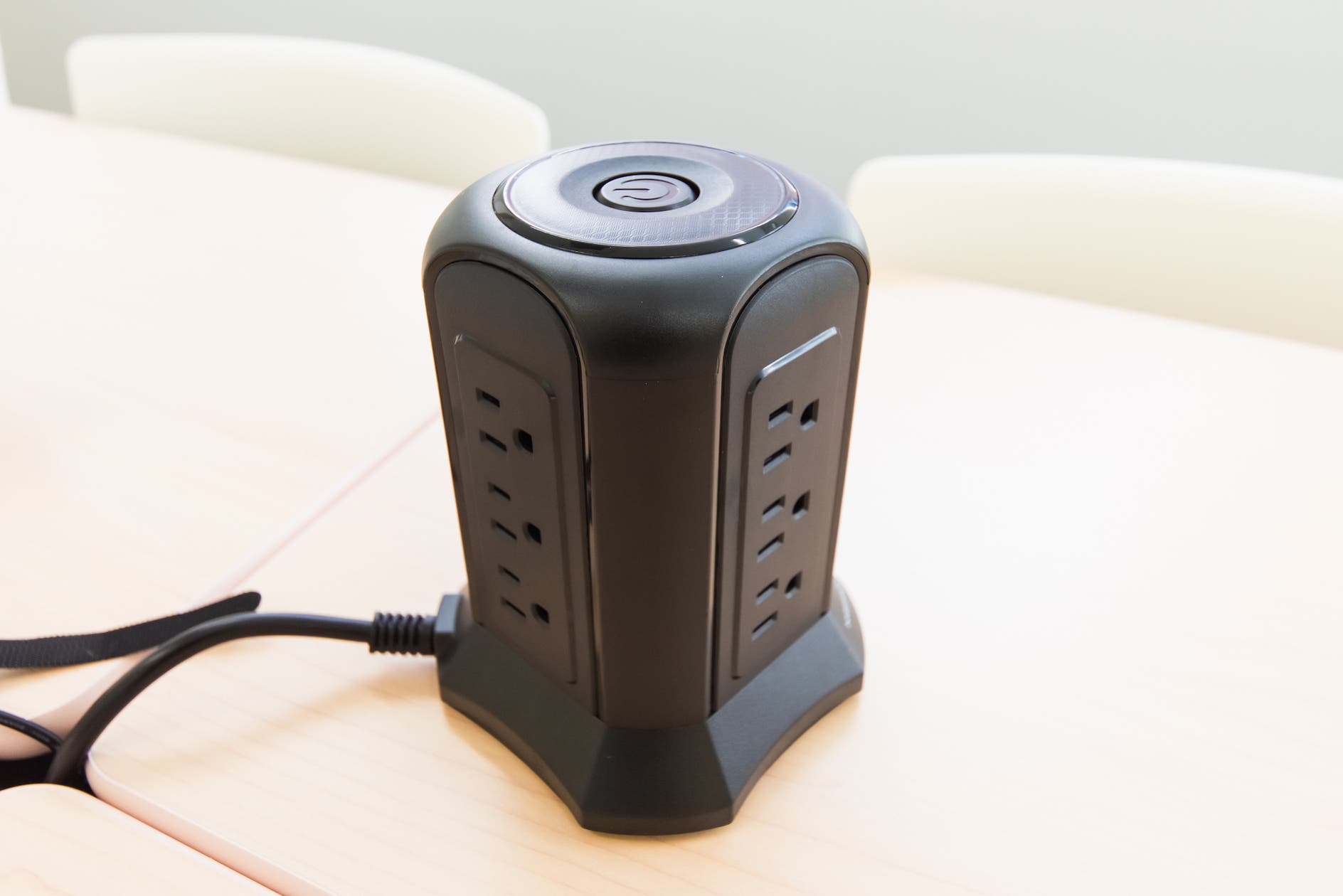 【名古屋の伏見駅徒歩1分】定員12名-モニター含む備品・高速Wi-Fi無料！702会議室の写真15