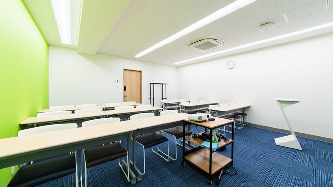 【名古屋の伏見駅徒歩1分】定員21名-モニター含む備品・高速Wi-Fi無料!704会議室の写真5