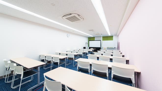 【名古屋の伏見駅徒歩1分】定員36名-モニター含む備品・高速Wi-Fi無料!705会議室の写真3