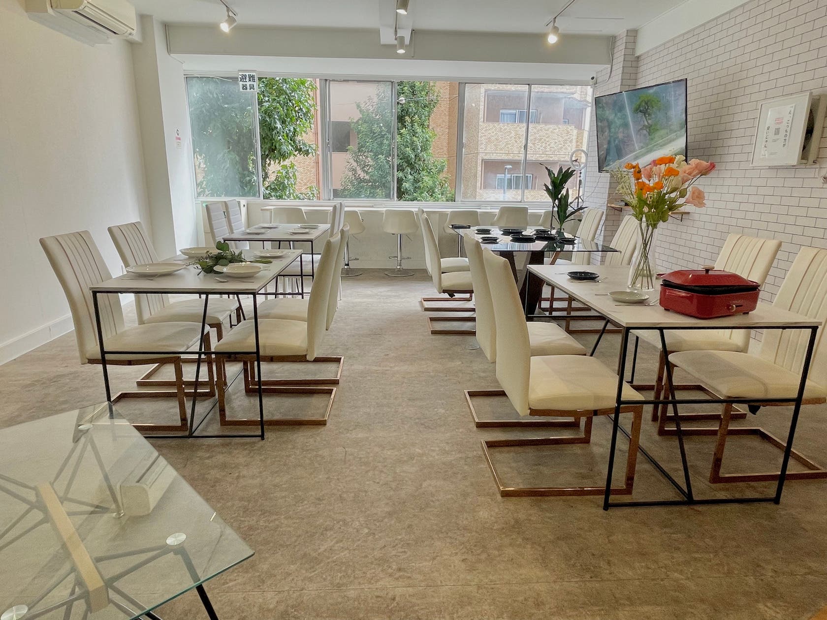 ＜メトロミニッツ金山＞30名✨金山駅徒歩5分🚶‍♀️光回線/55型TV/無料キッチン　パーティー・セミナー・イベント人気👑の写真13