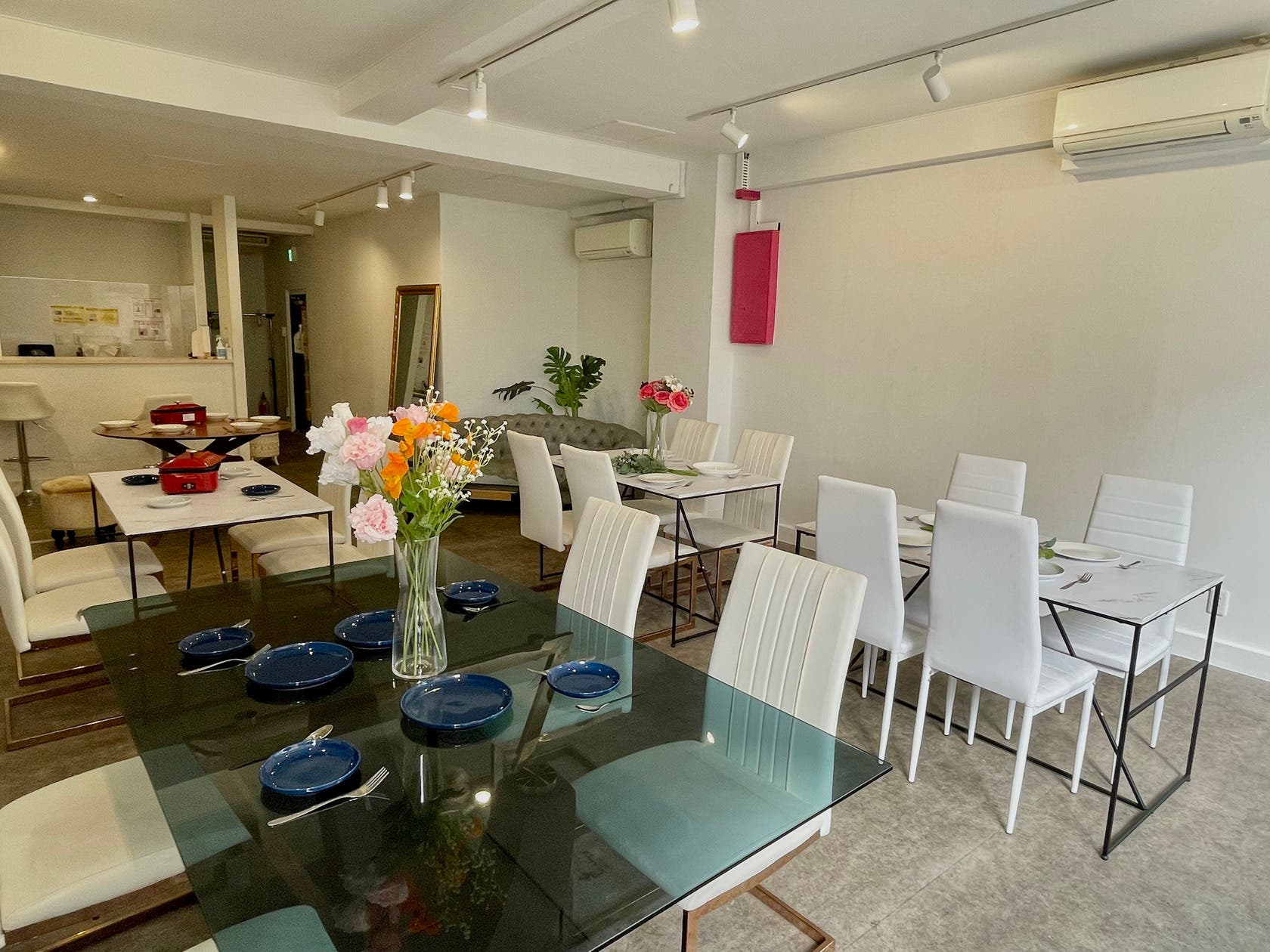 ＜メトロミニッツ金山＞30名✨金山駅徒歩5分🚶‍♀️光回線/55型TV/無料キッチン　パーティー・セミナー・イベント人気👑の写真15