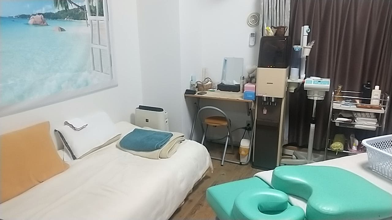 値下げしました。エステ・マッサージ・エクステ・ネイルなどのご利用に！の写真6