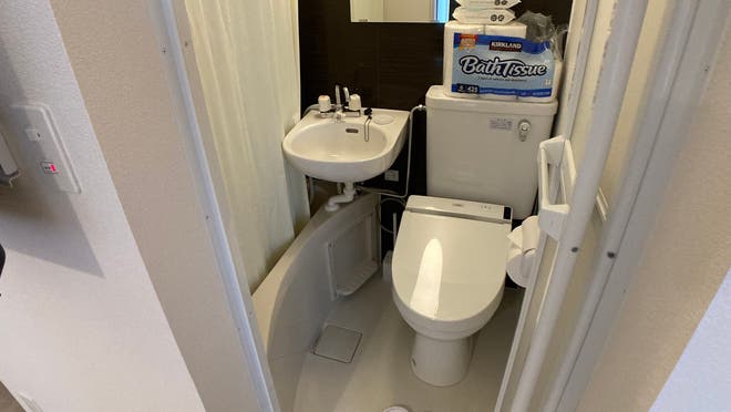 【袋町駅近】✨祝オープン✨リゾート型🌴完全個室プライベートサロン|リクライニングベッド常設|ラタンの机・イス|テレビの写真11