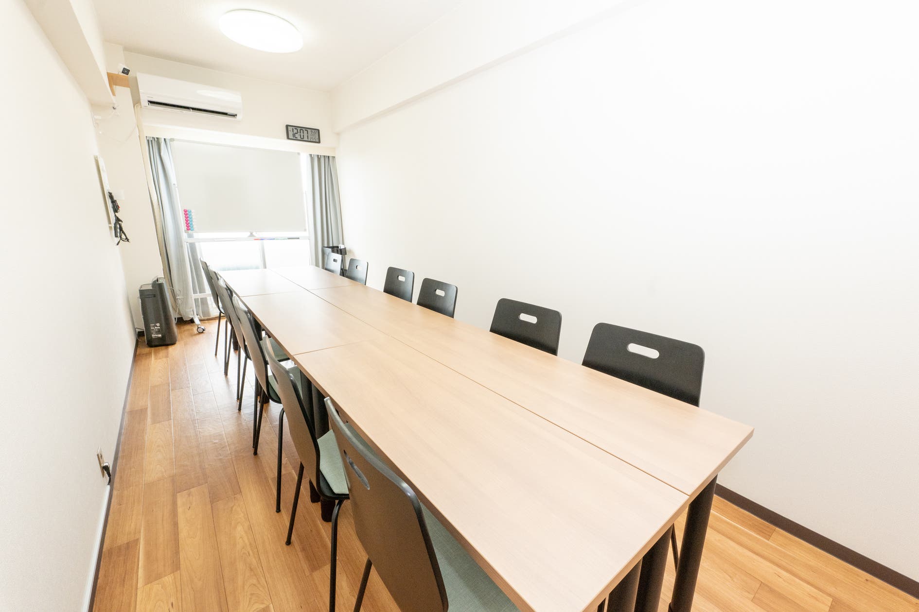 【高田馬場駅2分】12席、光回線高速WiFi、ホワイトボード完備☆1日1回スタッフ完全清掃の会議室の写真19
