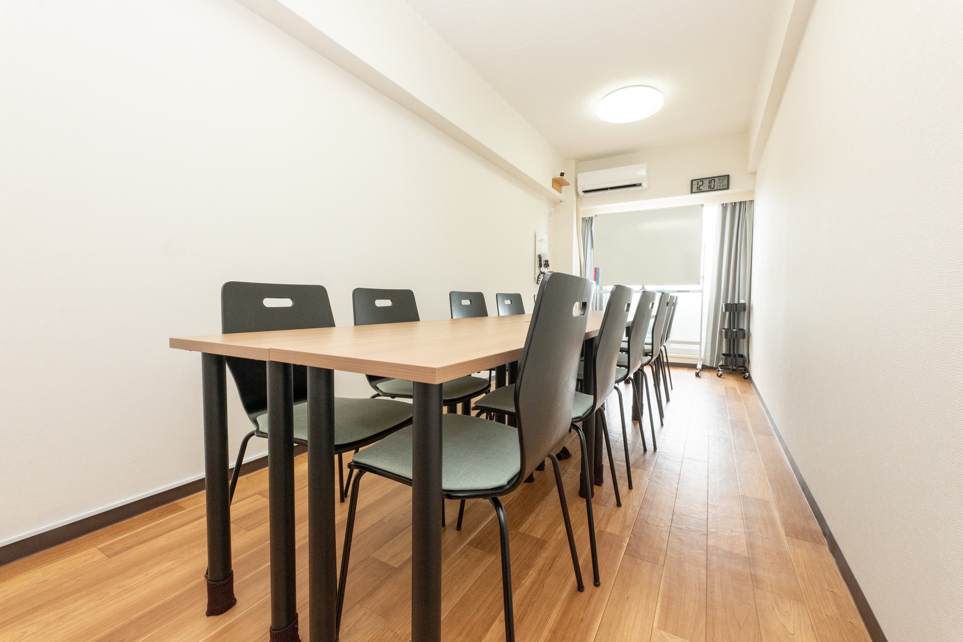 【高田馬場駅2分】12席、光回線高速WiFi、ホワイトボード完備☆1日1回スタッフ完全清掃の会議室の写真22
