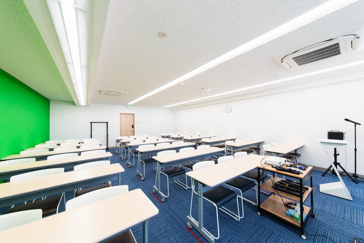 【名古屋の伏見駅徒歩1分】定員54名-モニター含む備品・高速Wi-Fi無料！706会議室の写真7