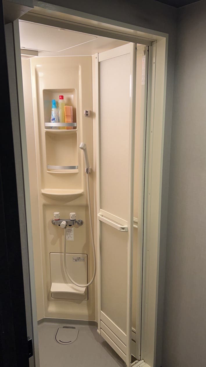 【値下げしました！】【池袋駅1分】おしゃれな内装で器具も充実A室！ウォーターサーバーありのレンタルジム【ルームA】の写真5