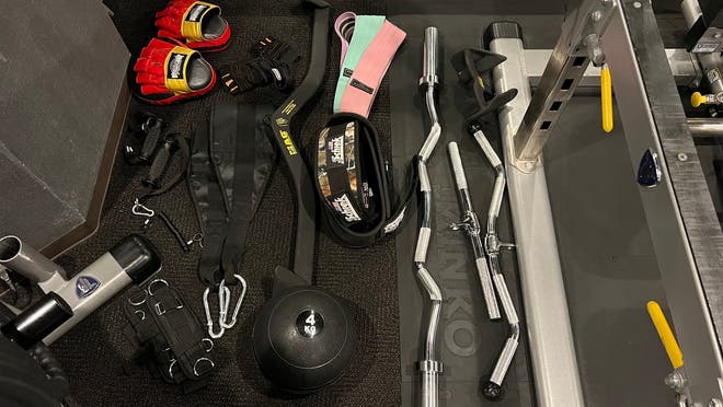 【値下げしました!】【池袋駅1分】おしゃれな内装で器具も充実A室!ウォーターサーバーありのレンタルジム【ルームA】の写真7