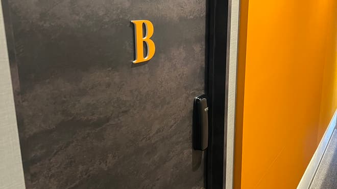 【値下げしました!】【池袋駅1分】おしゃれな内装で器具も充実B室!ウォーターサーバーありのレンタルジム【ルームB】の写真3