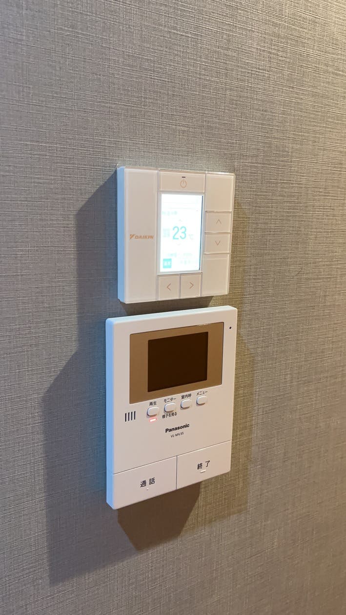 【値下げしました！】【池袋駅1分】おしゃれな内装で器具も充実B室！ウォーターサーバーありのレンタルジム【ルームB】の写真2