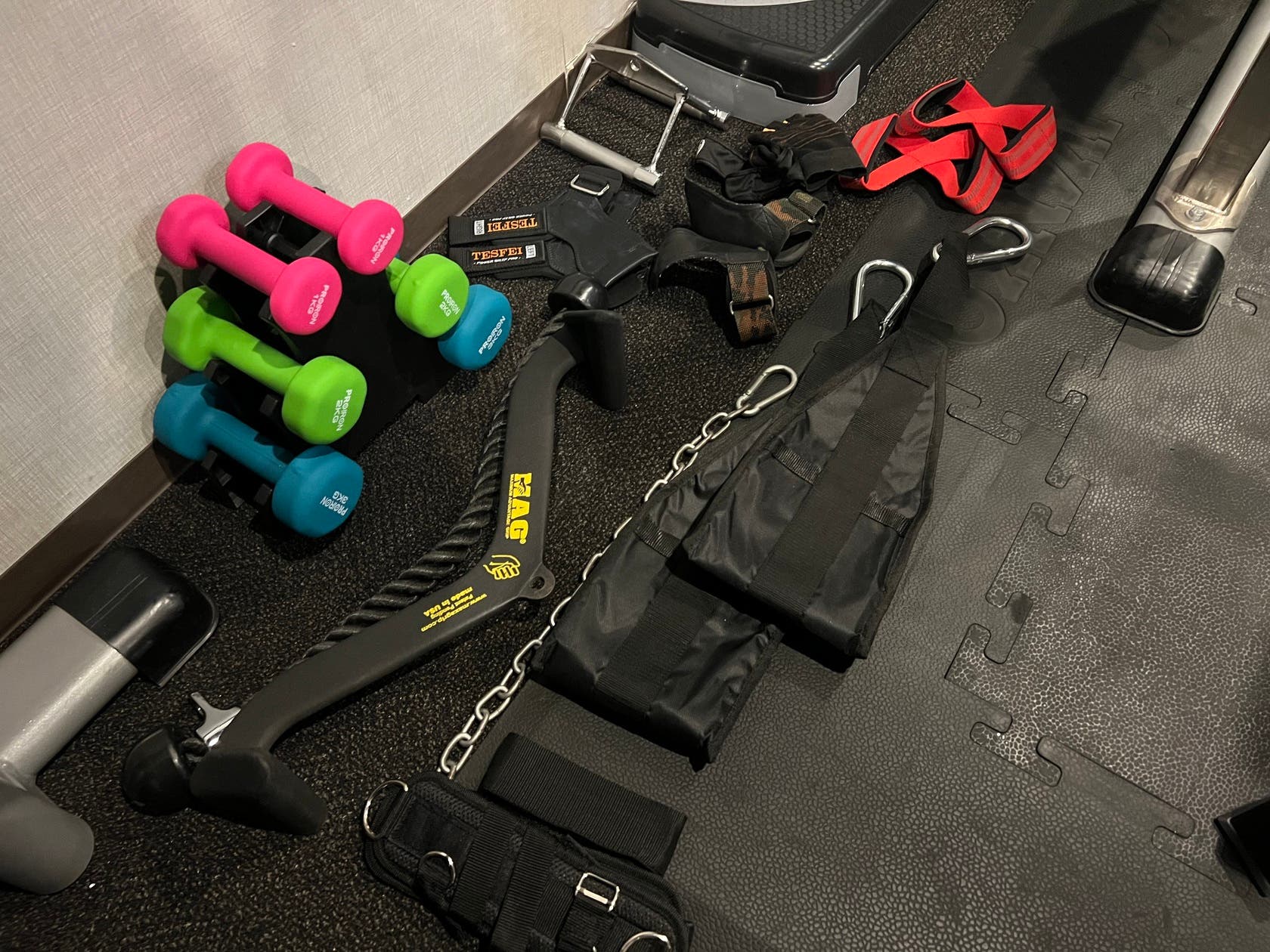 【値下げしました！】【池袋駅1分】おしゃれな内装で器具も充実B室！ウォーターサーバーありのレンタルジム【ルームB】の写真11