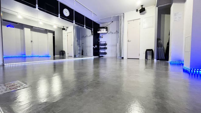 【新越谷1分】ダンスレッスン・振付確認モニター・BOSEスピーカー・LEDライト・無料備品多数用意の写真5