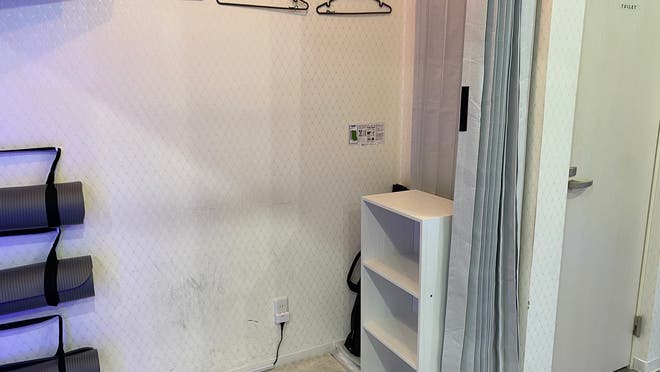 【新越谷1分】ダンスレッスン・振付確認モニター・BOSEスピーカー・LEDライト・無料備品多数用意の写真6