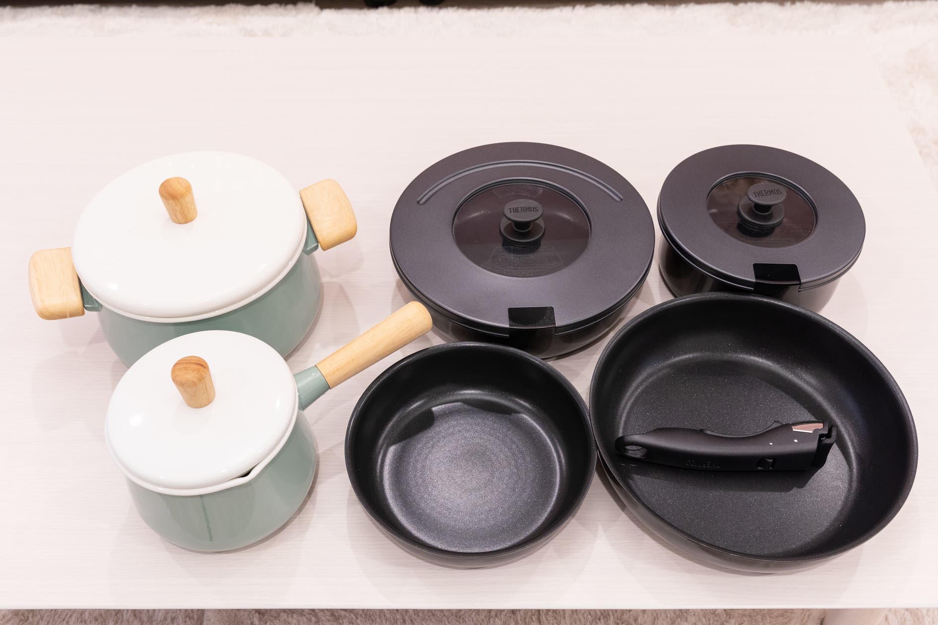 【🎀女性専用🎀お子様🚫・男性🚫】推し活応援！75型大画面TV・120㌅プロジェクター　コリアタウン1分　毎回清掃✨の写真17