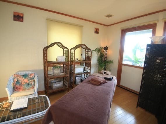 当日もご相談ください！　プライベート個室のサロンスペースの写真1