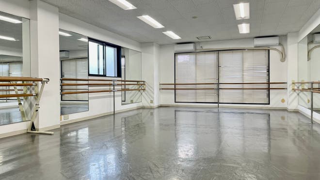 JR甲南⼭⼿駅 徒歩1分、広さ66m2 綺麗で快適な環境!の写真1