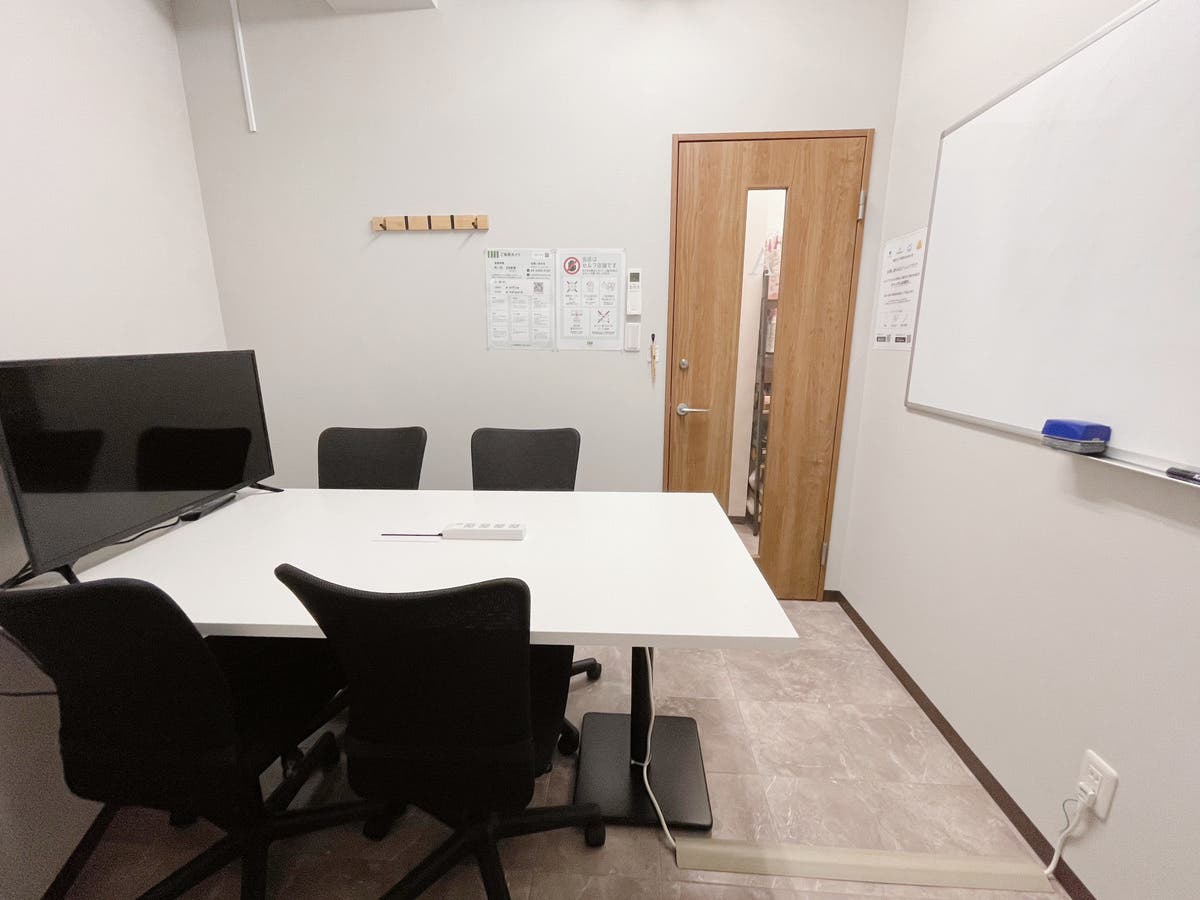 【1名利用プラン】原宿駅徒歩1分！4名会議室（RoomA）の写真2