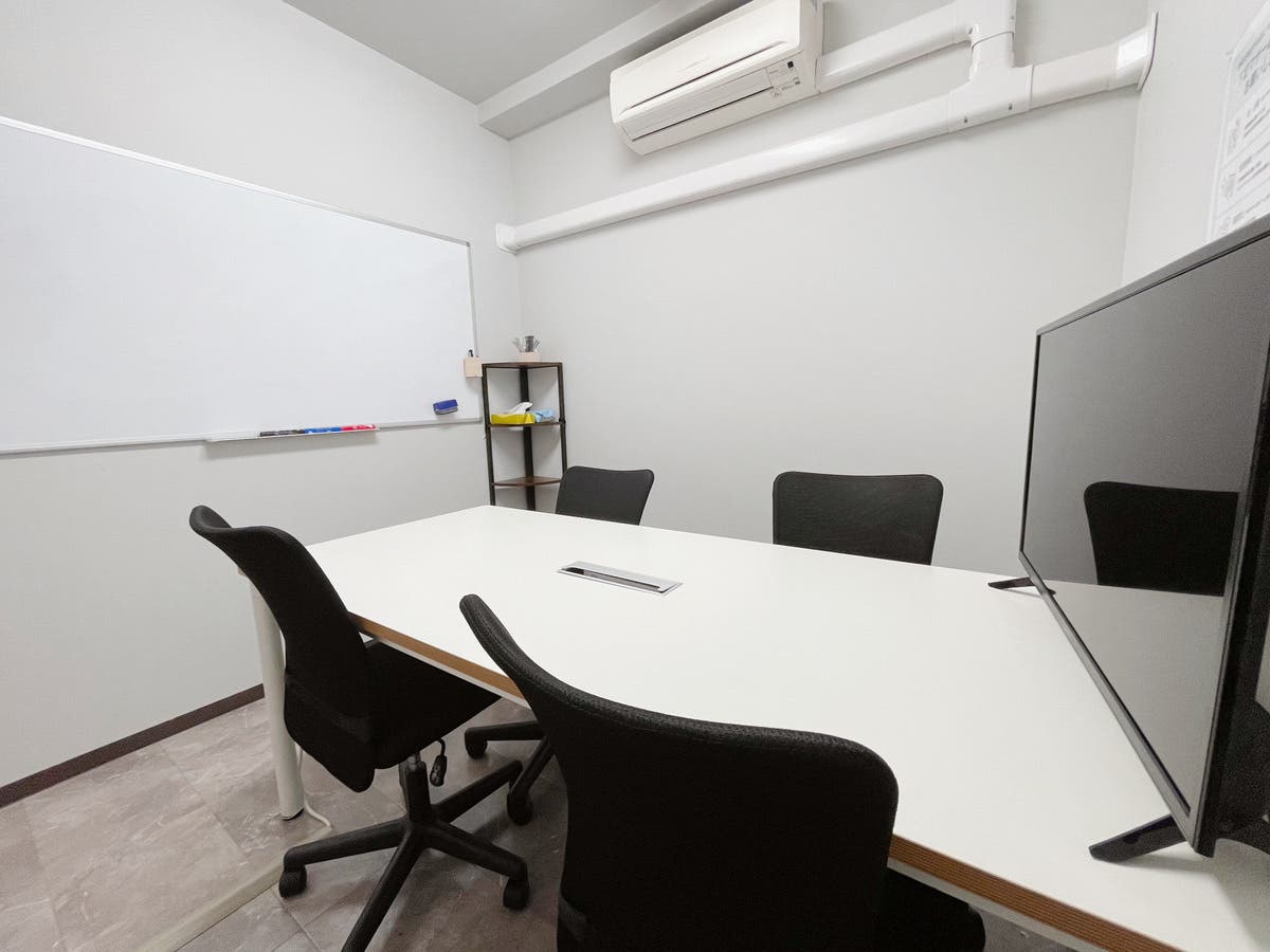 【1名利用プラン】原宿駅徒歩1分！4名会議室（RoomB）の写真3