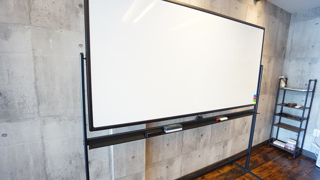 <The KARIROOM A>5名収容会議室💺光回線Wi-Fi📶会議/打ち合わせ/商談/リモートワークの写真8