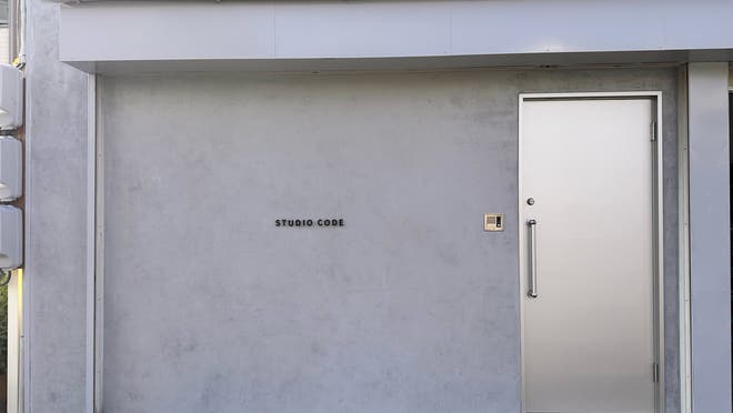 韓国から取寄せの照明でダンス練習や撮影・Live配信などに最適なスタジオの写真5