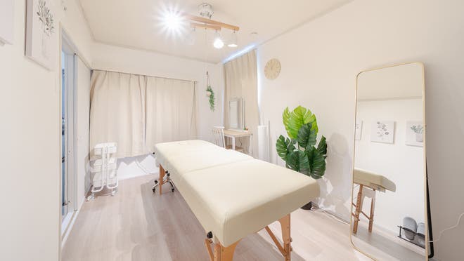 【今ならオトク】《10%割引中🎁》【恵比寿4分】完全個室レンタルサロン✨即日予約可|エステ・整体・メイク・ネイル・ヨガの写真1