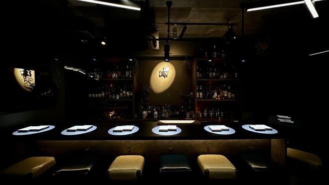 【高田馬場駅徒歩3分】20代・30代の結婚式二次会に最適な隠れ家バーの写真2