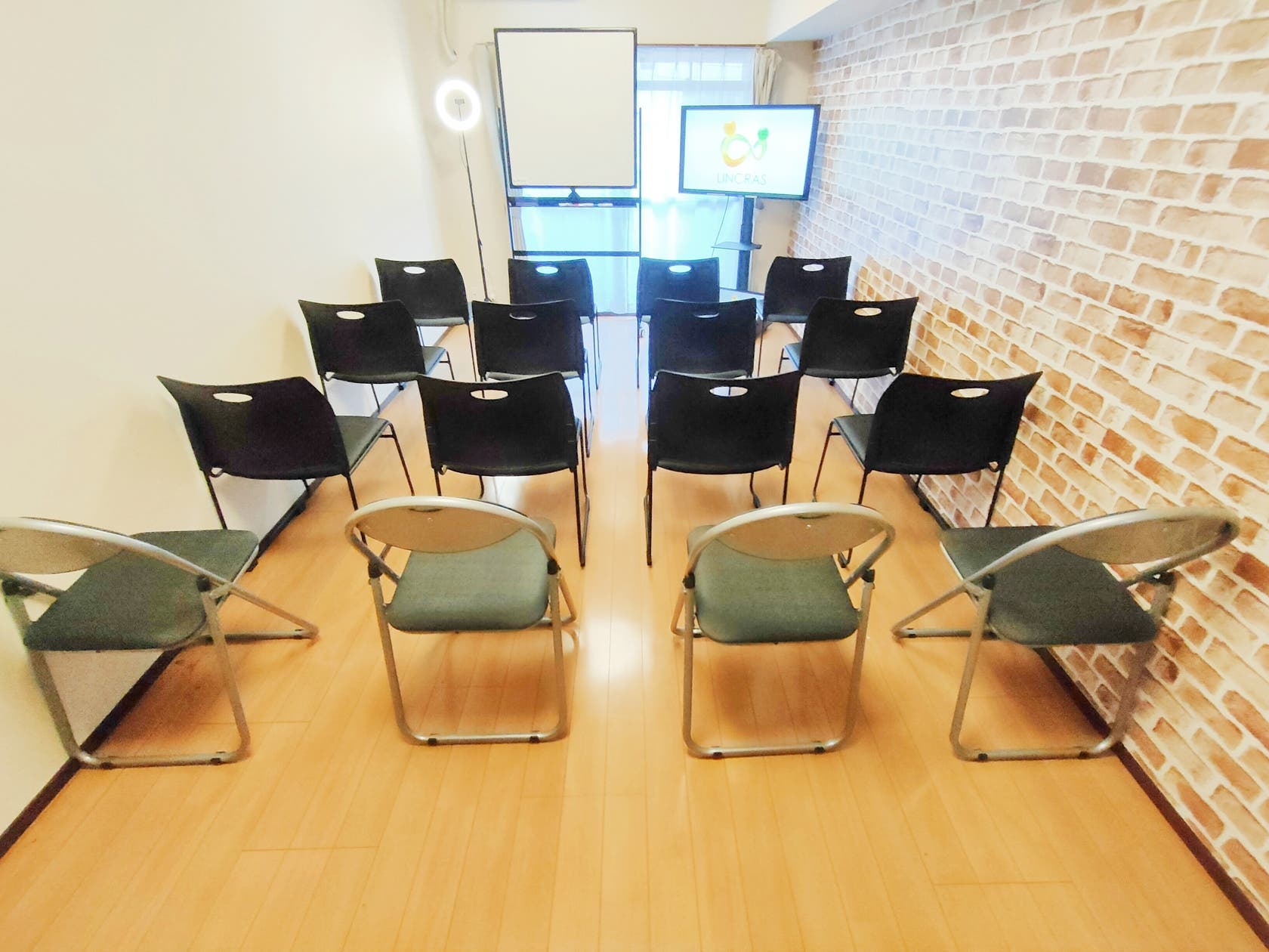 〈トーカン博多2〉【博多駅5分/最大16名】設備無料/高速光Wi-Fi/モニター/ホワイトボード/リングライトの写真8