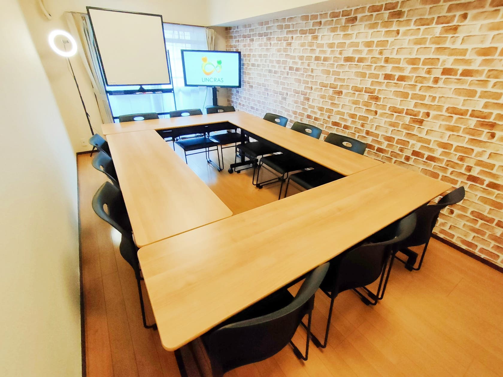 〈トーカン博多2〉【博多駅5分/最大16名】設備無料/高速光Wi-Fi/モニター/ホワイトボード/リングライトの写真6